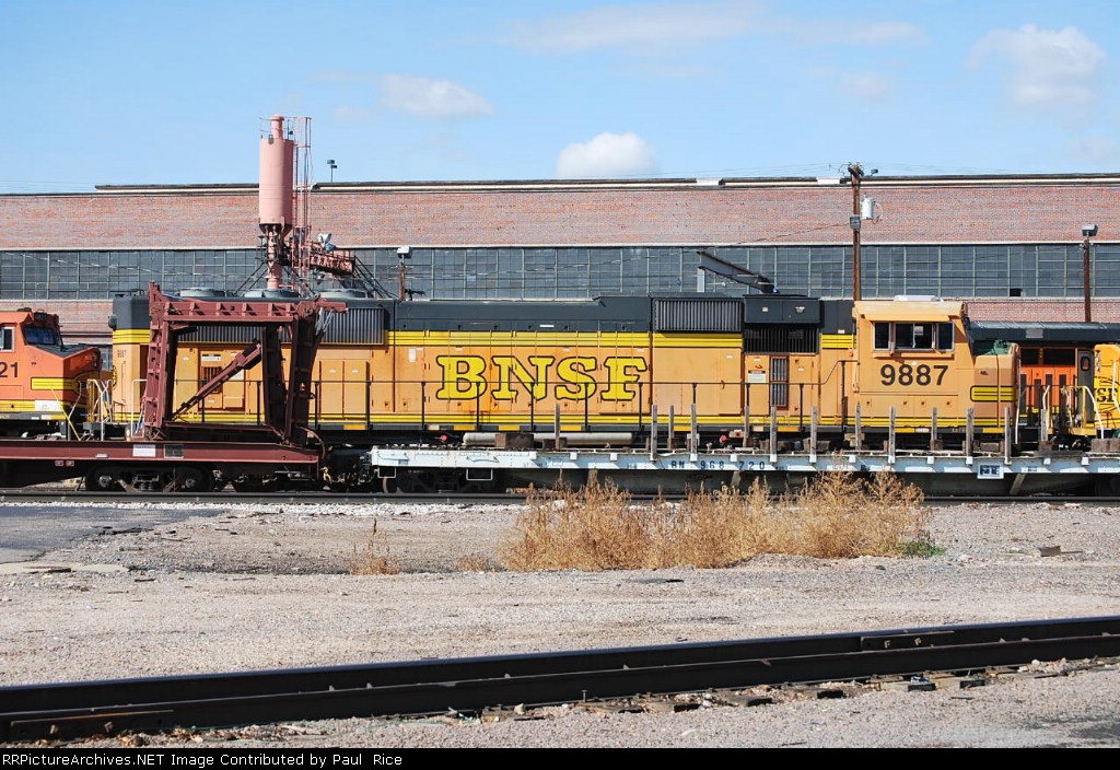 BNSF 9887